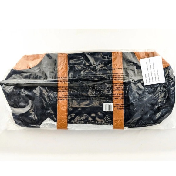 DSW | Bags | Dsw Exclusive Duffle Bag Weekender Overnight Travel ...